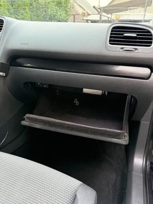 Melns Volkswagen Golf 2010 Viļņa, ar dzinēja tilpumu 1.60 L un nobraukumu 340 tūkst. km par 2500 €, foto 14 vietnē AUTOMOTO.COM.LV