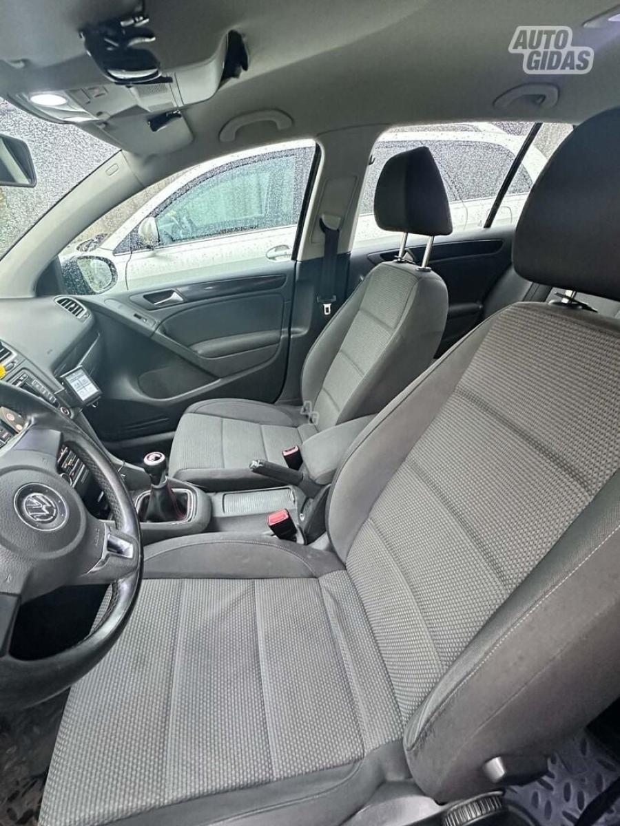 Melns Volkswagen Golf 2010 Viļņa, ar dzinēja tilpumu 1.60 L un nobraukumu 340 tūkst. km par 2500 €, foto 36 vietnē AUTOMOTO.COM.LV