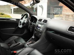 Melns Volkswagen Golf 2010 Liepāja, ar dzinēja tilpumu 2.00 L un nobraukumu 218 tūkst. km par 7950 €, foto 9 vietnē AUTOMOTO.COM.LV