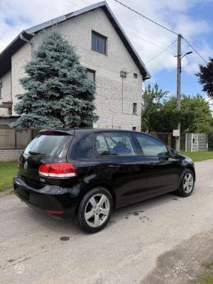 Melns Volkswagen Golf 2010 Kauņa, ar dzinēja tilpumu 1.20 L un nobraukumu 155 tūkst. km par 3750 €, foto 8 vietnē AUTOMOTO.COM.LV