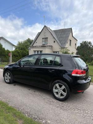 Melns Volkswagen Golf 2010 Kauņa, ar dzinēja tilpumu 1.20 L un nobraukumu 155 tūkst. km par 3750 €, foto 9 vietnē AUTOMOTO.COM.LV