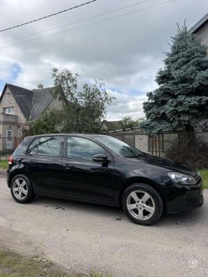 Melns Volkswagen Golf 2010 Kauņa, ar dzinēja tilpumu 1.20 L un nobraukumu 155 tūkst. km par 3750 €, foto 10 vietnē AUTOMOTO.COM.LV