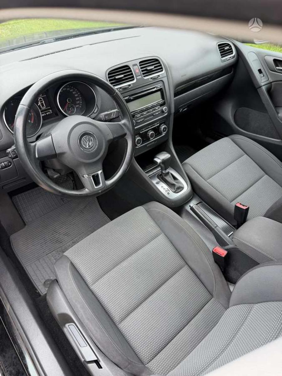 Melns Volkswagen Golf 2010 Kauņa, ar dzinēja tilpumu 1.20 L un nobraukumu 155 tūkst. km par 3750 €, foto 19 vietnē AUTOMOTO.COM.LV