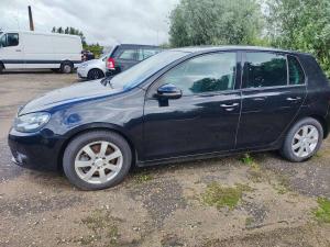 Melns Volkswagen Golf 2010 Vilkaviškis, ar dzinēja tilpumu 1.39 L un nobraukumu 270 tūkst. km par 2999 €, foto 14 vietnē AUTOMOTO.COM.LV