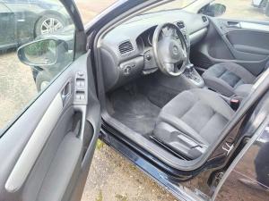 Melns Volkswagen Golf 2010 Vilkaviškis, ar dzinēja tilpumu 1.39 L un nobraukumu 270 tūkst. km par 2999 €, foto 15 vietnē AUTOMOTO.COM.LV