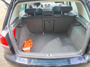 Melns Volkswagen Golf 2010 Vilkaviškis, ar dzinēja tilpumu 1.39 L un nobraukumu 270 tūkst. km par 2999 €, foto 22 vietnē AUTOMOTO.COM.LV