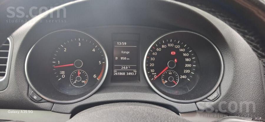 Melns Volkswagen Golf 2010 Cēsis, ar dzinēja tilpumu 1.60 L un nobraukumu 262 tūkst. km par 3200 €, foto 6 vietnē AUTOMOTO.COM.LV