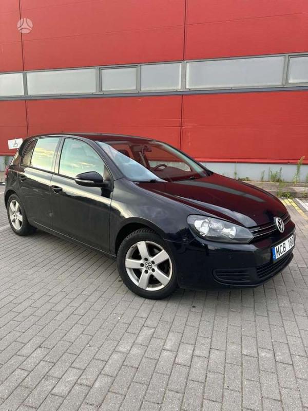 Black Volkswagen Golf 2010 in Vilnius, with an engine capacity of 1.60 L and mileage of 341 thousand km for 2500 €, photo 8 on AUTOMOTO.COM.LV