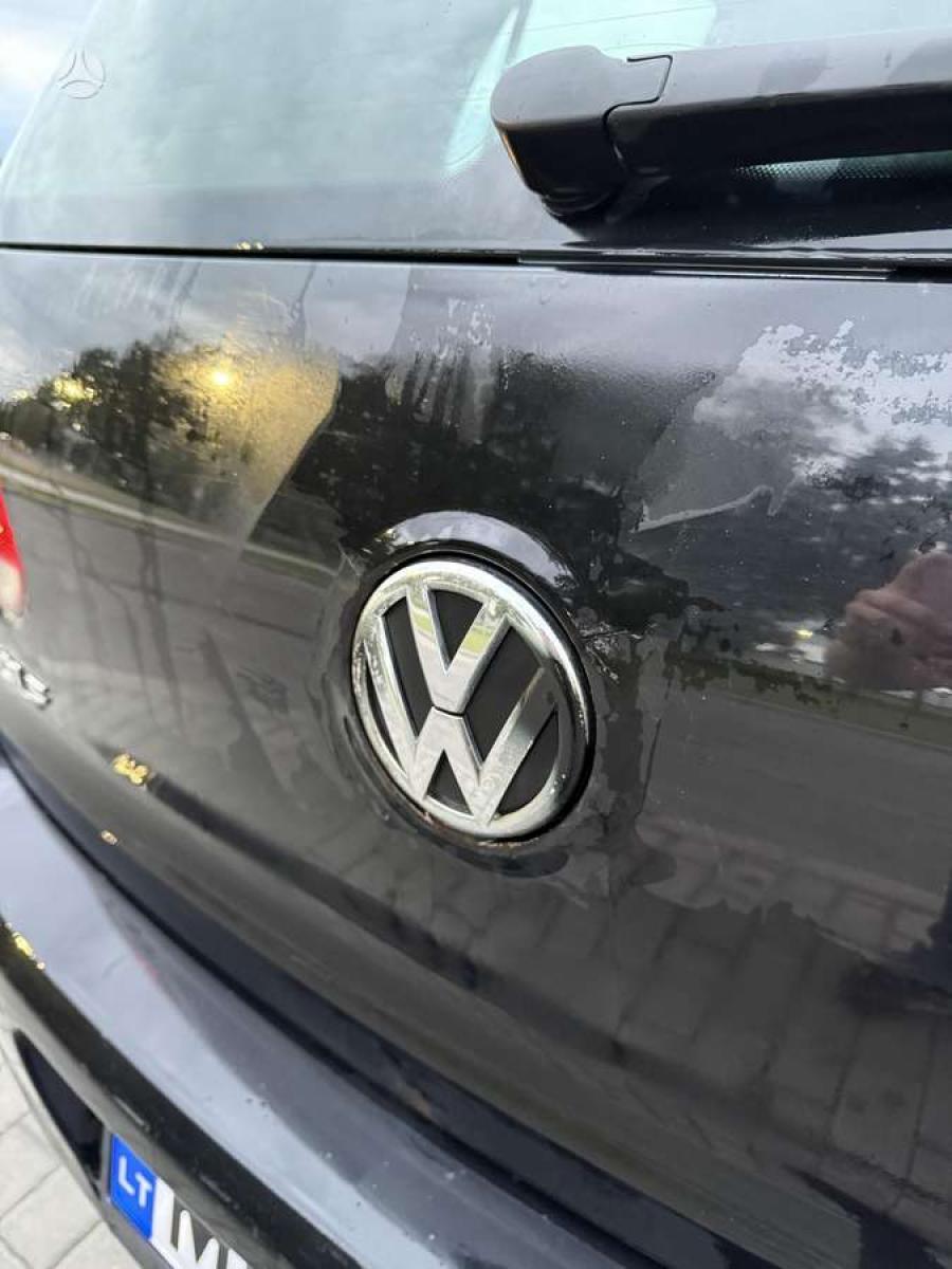 Black Volkswagen Golf 2010 in Vilnius, with an engine capacity of 1.60 L and mileage of 341 thousand km for 2500 €, photo 41 on AUTOMOTO.COM.LV