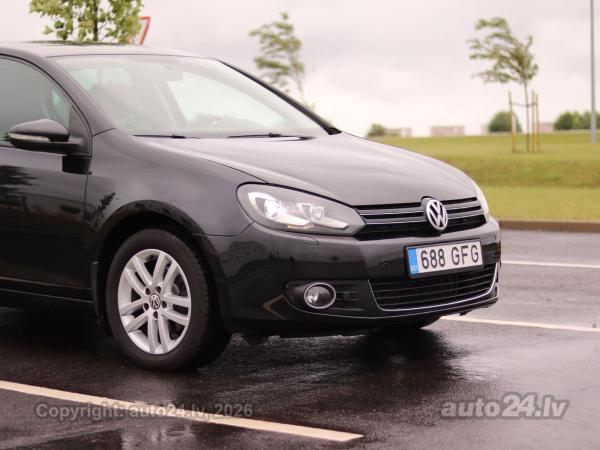 Melns Volkswagen Golf 2010 Tallina, ar dzinēja tilpumu 1.60 L un nobraukumu 360 tūkst. km par 4800 €, foto 2 vietnē AUTOMOTO.COM.LV
