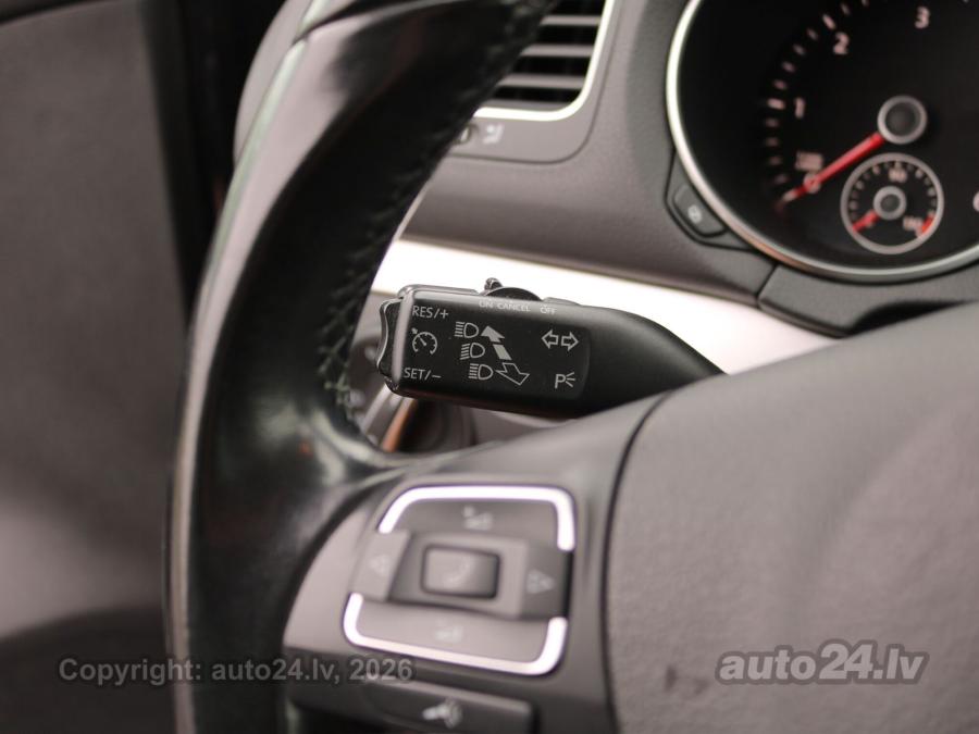 Melns Volkswagen Golf 2010 Tallina, ar dzinēja tilpumu 1.60 L un nobraukumu 360 tūkst. km par 4800 €, foto 23 vietnē AUTOMOTO.COM.LV