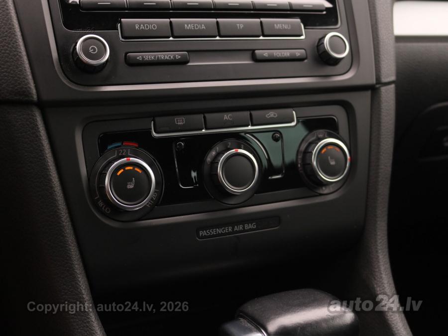 Black Volkswagen Golf 2010 in Tallinn, with an engine capacity of 1.60 L and mileage of 360 thousand km for 4800 €, photo 18 on AUTOMOTO.COM.LV