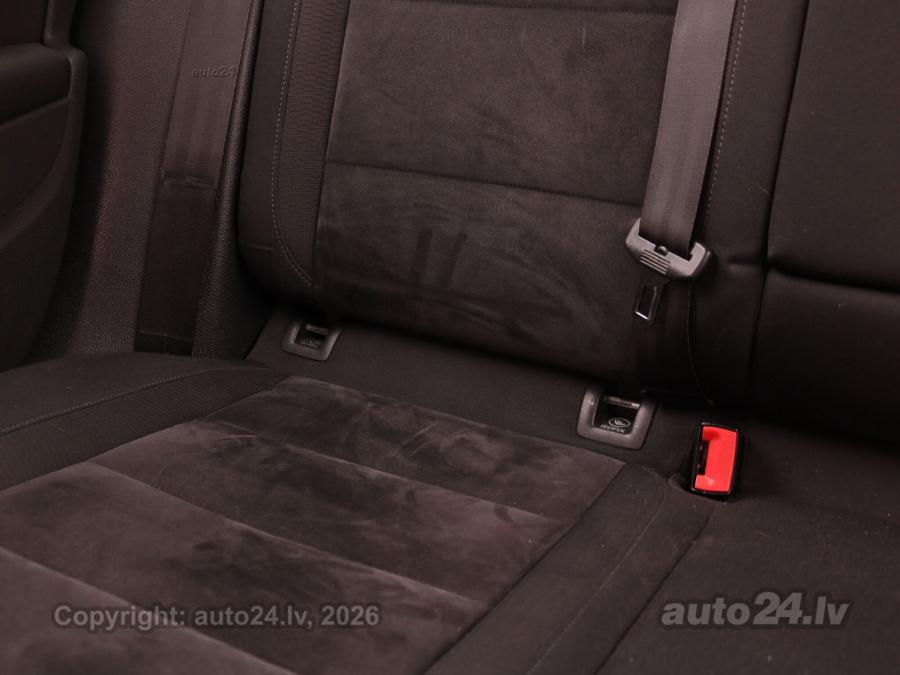Black Volkswagen Golf 2010 in Tallinn, with an engine capacity of 1.60 L and mileage of 360 thousand km for 4800 €, photo 25 on AUTOMOTO.COM.LV