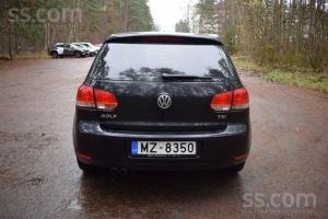 Melns Volkswagen Golf 2010 Jūrmala, ar dzinēja tilpumu 1.40 L un nobraukumu 185 tūkst. km par 3500 €, foto 5 vietnē AUTOMOTO.COM.LV