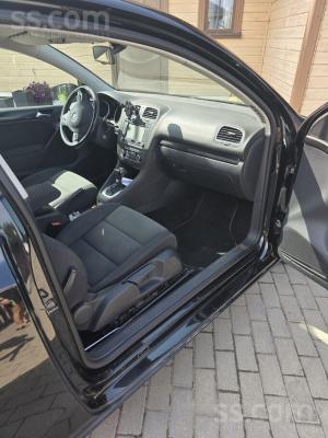Black Volkswagen Golf 2010 in Riga, with an engine capacity of 2.00 L and mileage of 280 thousand km for 3650 €, photo 7 on AUTOMOTO.COM.LV