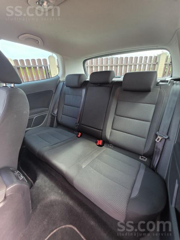 Melns Volkswagen Golf 2010 Rīga, ar dzinēja tilpumu 2.00 L un nobraukumu 280 tūkst. km par 3650 €, foto 7 vietnē AUTOMOTO.COM.LV