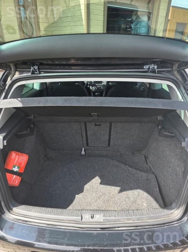 Melns Volkswagen Golf 2010 Rīga, ar dzinēja tilpumu 2.00 L un nobraukumu 280 tūkst. km par 3650 €, foto 8 vietnē AUTOMOTO.COM.LV