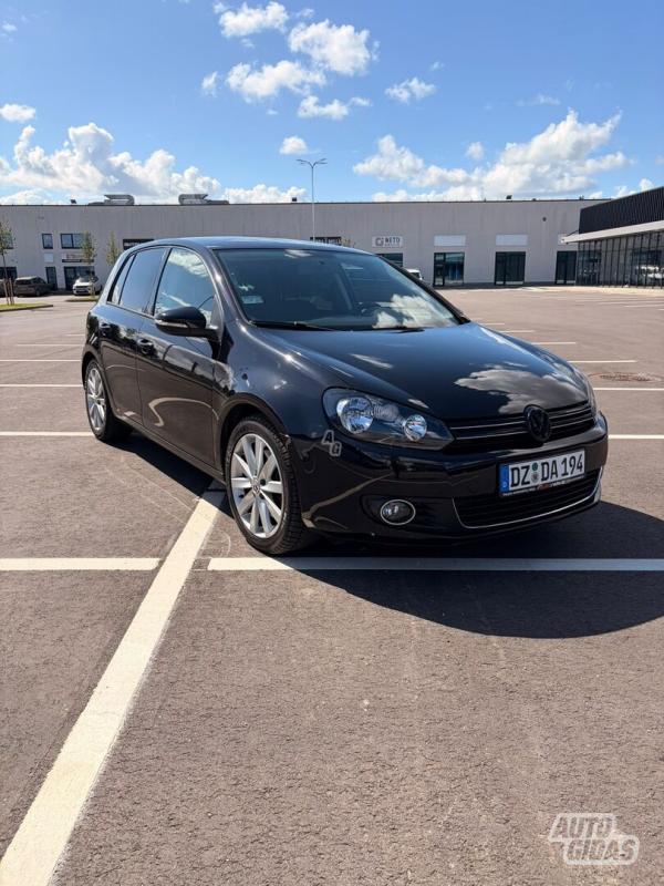 Melns Volkswagen Golf 2010 Kauņa, ar dzinēja tilpumu 1.40 L un nobraukumu 254 tūkst. km par 5700 €, foto 2 vietnē AUTOMOTO.COM.LV