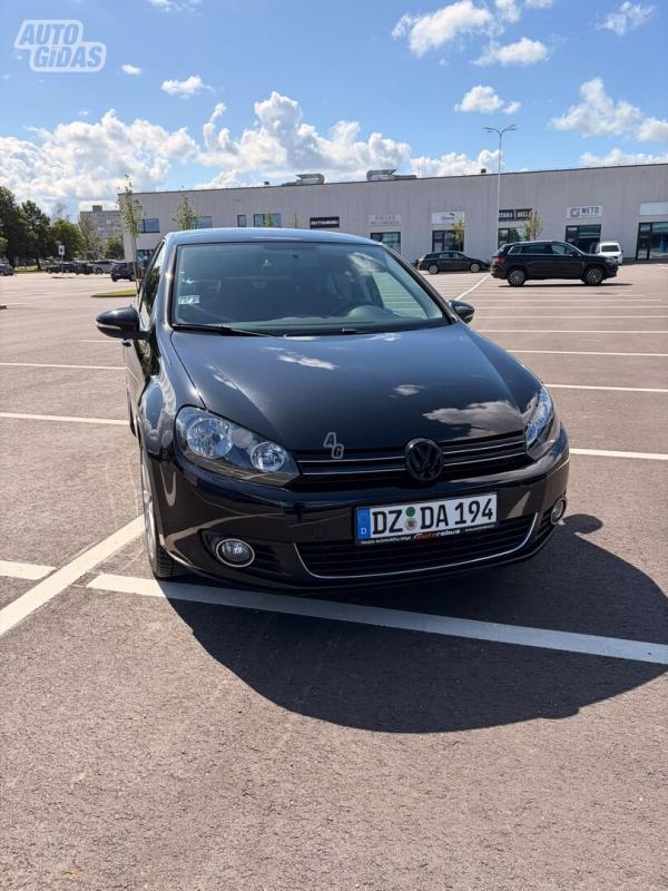 Melns Volkswagen Golf 2010 Kauņa, ar dzinēja tilpumu 1.40 L un nobraukumu 254 tūkst. km par 5700 €, foto 3 vietnē AUTOMOTO.COM.LV