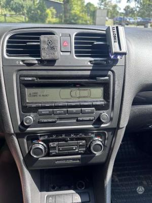 Black Volkswagen Golf 2010 in Kaunas, with an engine capacity of 1.60 L and mileage of 384 thousand km for 3200 €, photo 9 on AUTOMOTO.COM.LV