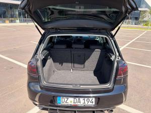 Black Volkswagen Golf 2010 in Kaunas, with an engine capacity of 1.39 L and mileage of 254 thousand km for 5700 €, photo 4 on AUTOMOTO.COM.LV