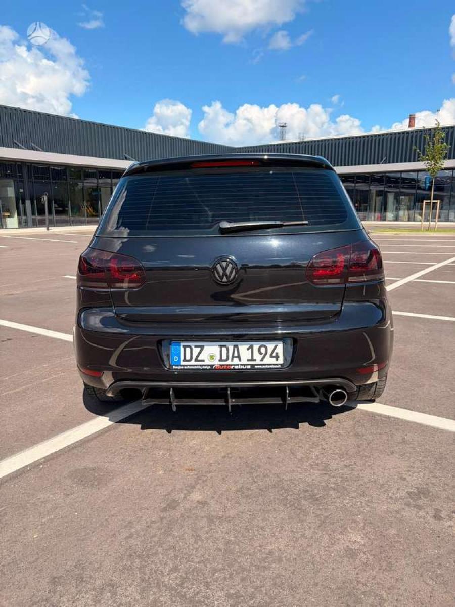 Black Volkswagen Golf 2010 in Kaunas, with an engine capacity of 1.39 L and mileage of 254 thousand km for 5700 €, photo 10 on AUTOMOTO.COM.LV