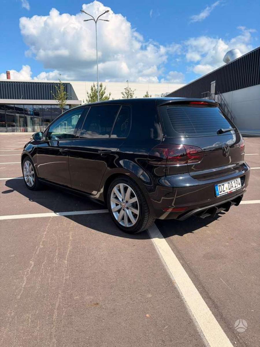 Black Volkswagen Golf 2010 in Kaunas, with an engine capacity of 1.39 L and mileage of 254 thousand km for 5700 €, photo 21 on AUTOMOTO.COM.LV