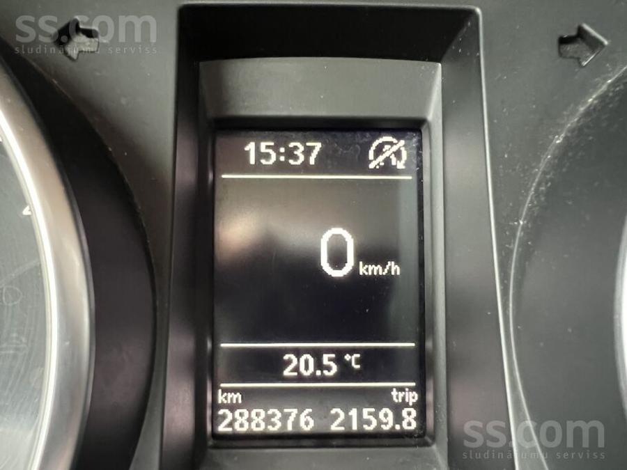Melns Volkswagen Golf 2010 Tukums, ar dzinēja tilpumu 1.60 L un nobraukumu 288 tūkst. km par 2600 €, foto 9 vietnē AUTOMOTO.COM.LV