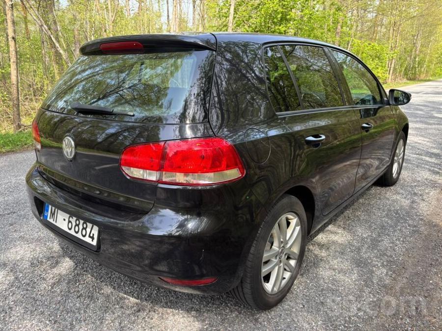 Melns Volkswagen Golf 2010 Rīga, ar dzinēja tilpumu 1.60 L un nobraukumu 275 tūkst. km par 4100 €, foto 7 vietnē AUTOMOTO.COM.LV