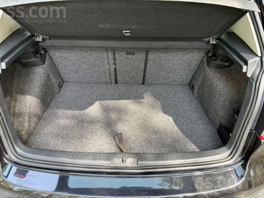 Melns Volkswagen Golf 2010 Rīga, ar dzinēja tilpumu 1.60 L un nobraukumu 275 tūkst. km par 4100 €, foto 9 vietnē AUTOMOTO.COM.LV