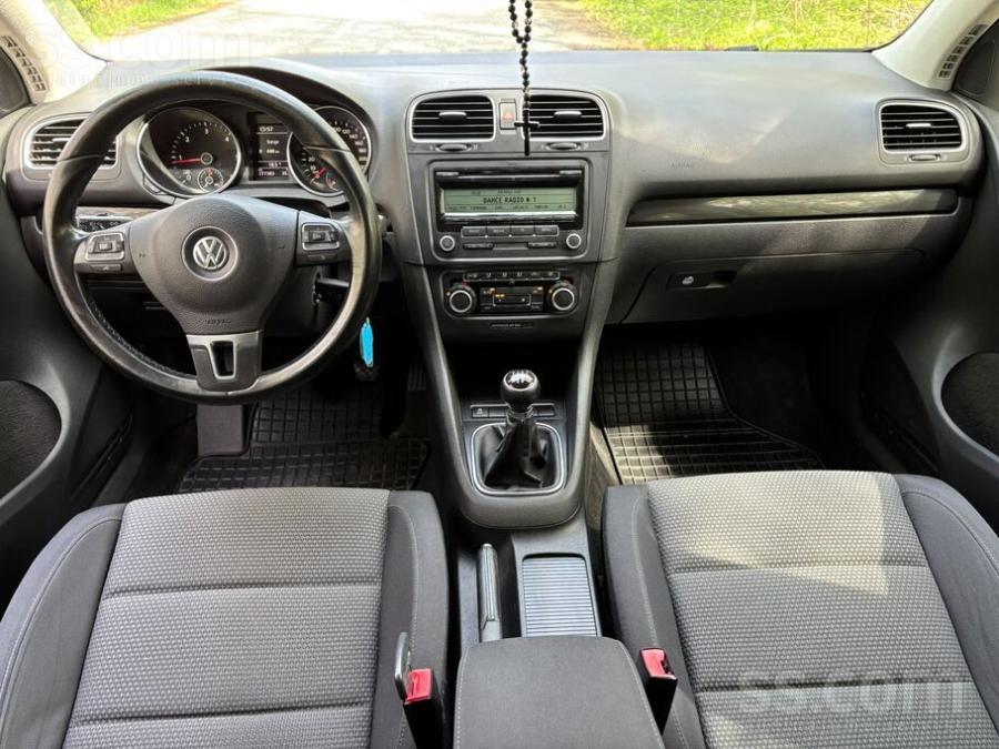 Melns Volkswagen Golf 2010 Rīga, ar dzinēja tilpumu 1.60 L un nobraukumu 275 tūkst. km par 4100 €, foto 12 vietnē AUTOMOTO.COM.LV