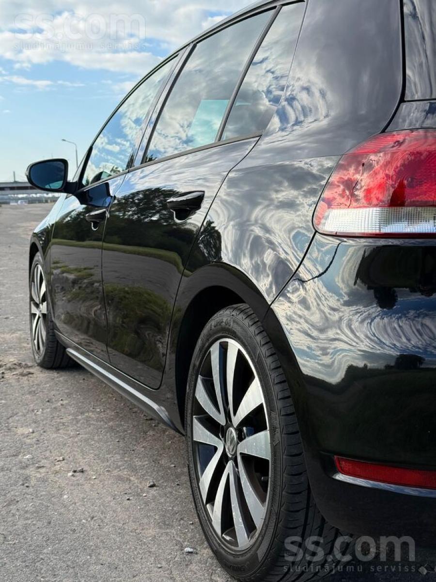 Melns Volkswagen Golf 2010 Rīga, ar dzinēja tilpumu 2.00 L un nobraukumu 320 tūkst. km par 6300 €, foto 13 vietnē AUTOMOTO.COM.LV