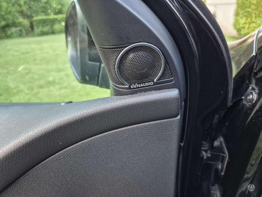 Black Volkswagen Golf 2010 in Kaunas, with an engine capacity of 1.98 L and mileage of 195 thousand km for 8800 €, photo 13 on AUTOMOTO.COM.LV
