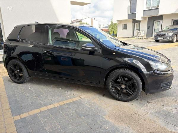 Black Volkswagen Golf 2010 in Kaunas, with an engine capacity of 1.60 L and mileage of 260 thousand km for 1700 €, photo 10 on AUTOMOTO.COM.LV