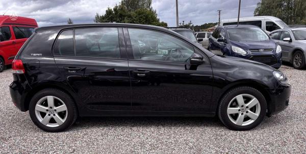 Black Volkswagen Golf 2010 in Jurbarkas, with an engine capacity of 1.60 L and mileage of 246 thousand km for 4200 €, photo 5 on AUTOMOTO.COM.LV