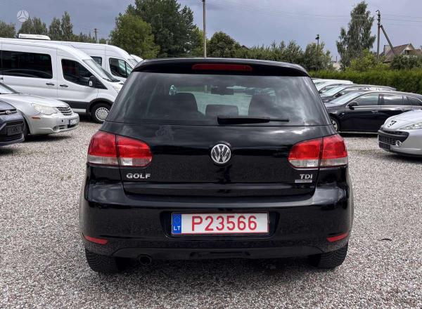 Black Volkswagen Golf 2010 in Jurbarkas, with an engine capacity of 1.60 L and mileage of 246 thousand km for 4200 €, photo 7 on AUTOMOTO.COM.LV