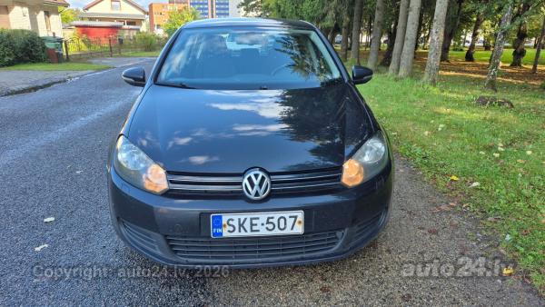 Black Volkswagen Golf 2010 in Tartu, with an engine capacity of 1.60 L and mileage of 360 thousand km for 2499 €, photo 6 on AUTOMOTO.COM.LV