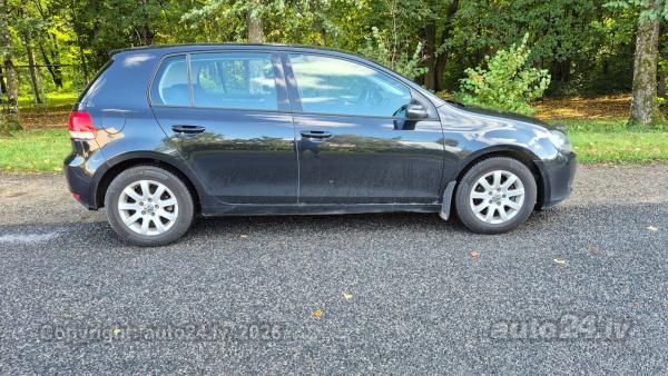 Melns Volkswagen Golf 2010 Tartu, ar dzinēja tilpumu 1.60 L un nobraukumu 360 tūkst. km par 2499 €, foto 8 vietnē AUTOMOTO.COM.LV