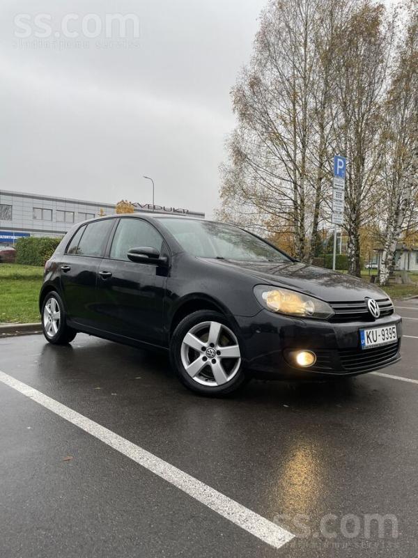Melns Volkswagen Golf 2010 Rīga, ar dzinēja tilpumu 1.40 L un nobraukumu 287 tūkst. km par 3290 €, foto 1 vietnē AUTOMOTO.COM.LV