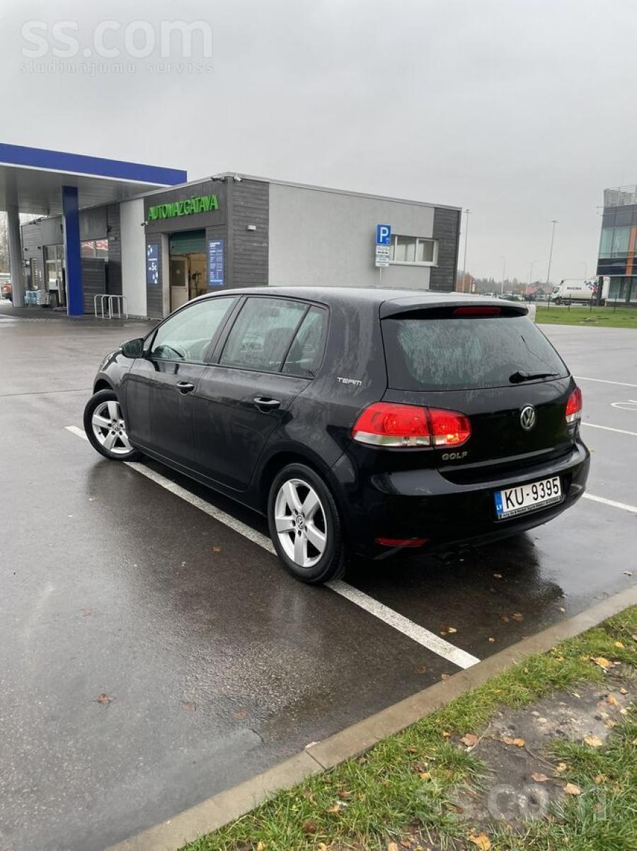 Melns Volkswagen Golf 2010 Rīga, ar dzinēja tilpumu 1.40 L un nobraukumu 287 tūkst. km par 3290 €, foto 6 vietnē AUTOMOTO.COM.LV