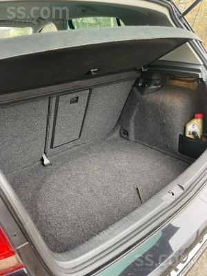 Melns Volkswagen Golf 2010 Rīga, ar dzinēja tilpumu 1.40 L un nobraukumu 287 tūkst. km par 3290 €, foto 18 vietnē AUTOMOTO.COM.LV