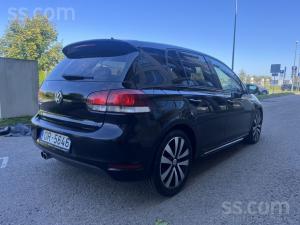 Black Volkswagen Golf 2010 in Riga, with an engine capacity of 2.00 L and mileage of 341 thousand km for 3500 €, photo 7 on AUTOMOTO.COM.LV