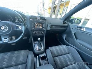 Black Volkswagen Golf 2010 in Riga, with an engine capacity of 2.00 L and mileage of 341 thousand km for 3500 €, photo 10 on AUTOMOTO.COM.LV