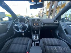 Black Volkswagen Golf 2010 in Riga, with an engine capacity of 2.00 L and mileage of 341 thousand km for 3500 €, photo 12 on AUTOMOTO.COM.LV