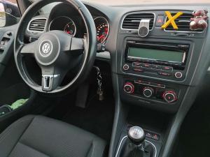 Melns Volkswagen Golf 2010 Šauļi, ar dzinēja tilpumu 1.60 L un nobraukumu 350 tūkst. km par 4000 €, foto 12 vietnē AUTOMOTO.COM.LV