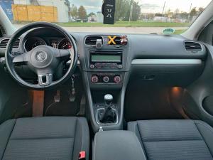 Melns Volkswagen Golf 2010 Šauļi, ar dzinēja tilpumu 1.60 L un nobraukumu 350 tūkst. km par 4000 €, foto 13 vietnē AUTOMOTO.COM.LV