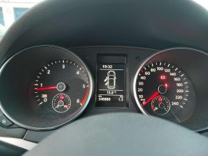 Melns Volkswagen Golf 2010 Šauļi, ar dzinēja tilpumu 1.60 L un nobraukumu 350 tūkst. km par 4000 €, foto 15 vietnē AUTOMOTO.COM.LV