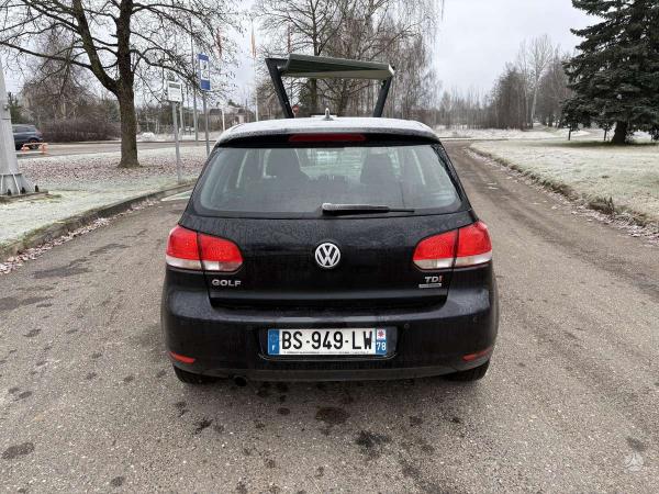 Black Volkswagen Golf 2011 in Taurage, with an engine capacity of 1.60 L and mileage of 316 thousand km for 3200 €, photo 4 on AUTOMOTO.COM.LV