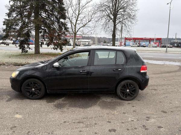 Black Volkswagen Golf 2011 in Taurage, with an engine capacity of 1.60 L and mileage of 316 thousand km for 3200 €, photo 6 on AUTOMOTO.COM.LV