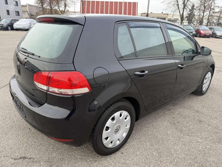 Melns Volkswagen Golf 2011 Marijampole, ar dzinēja tilpumu 1.39 L un nobraukumu 158 tūkst. km par 3499 €, foto 5 vietnē AUTOMOTO.COM.LV